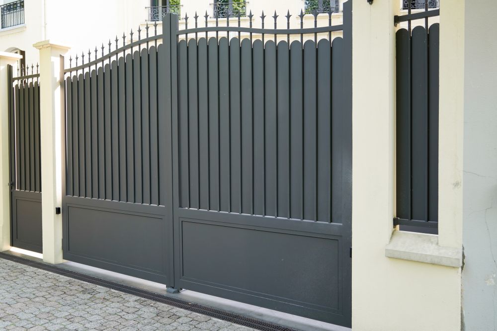Metal Gate Installation | JensonBrothers.com